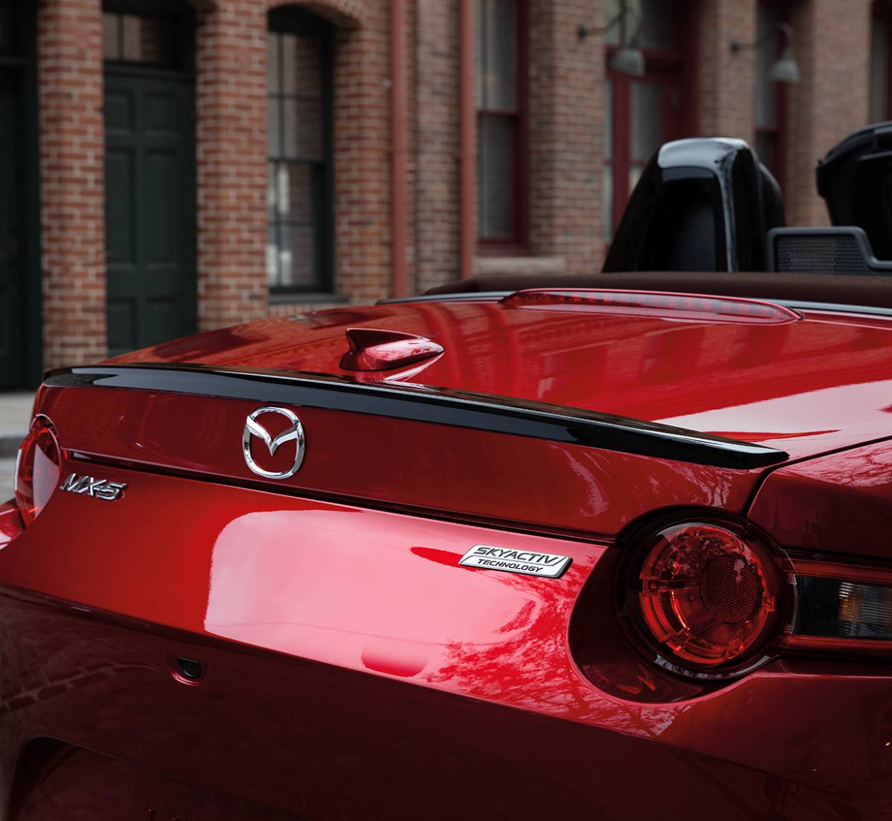 2023 Mazda MX-5 Miata - Genuine Accessories | Mazda USA
